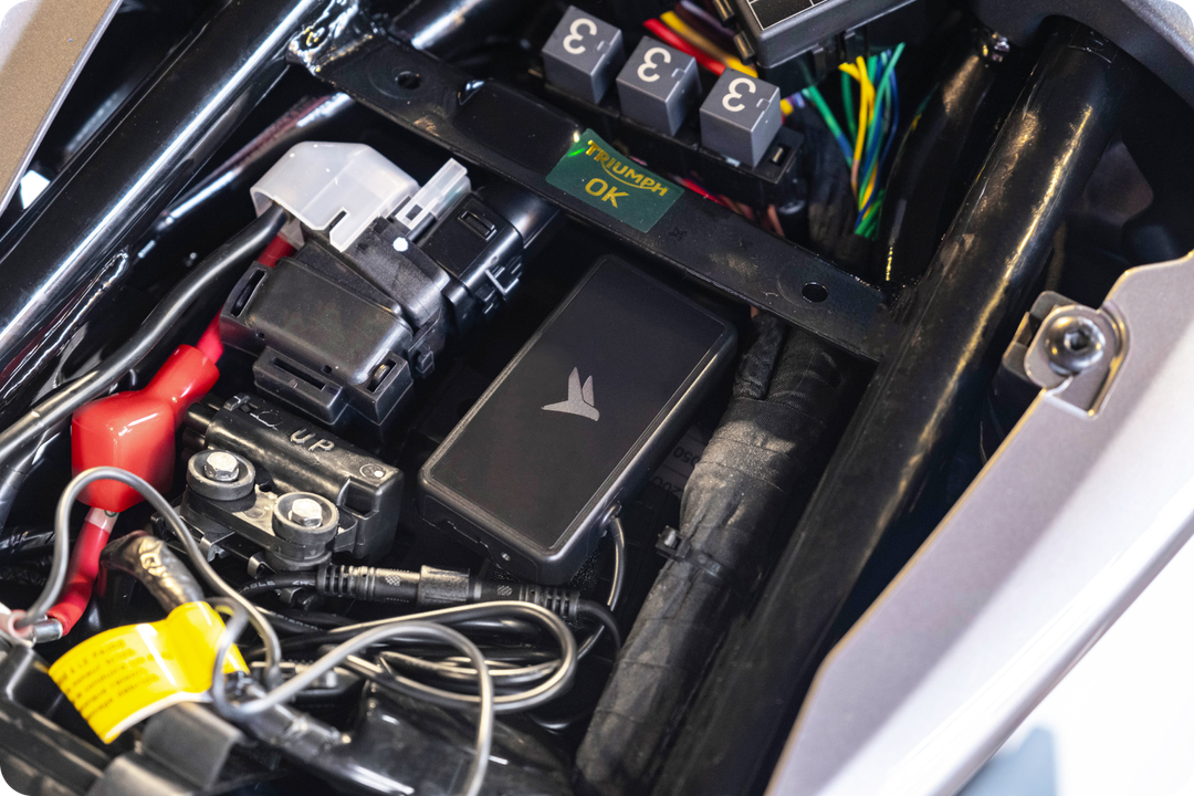 Installation guide for Flashbird and Pegase Moto GPS trackers